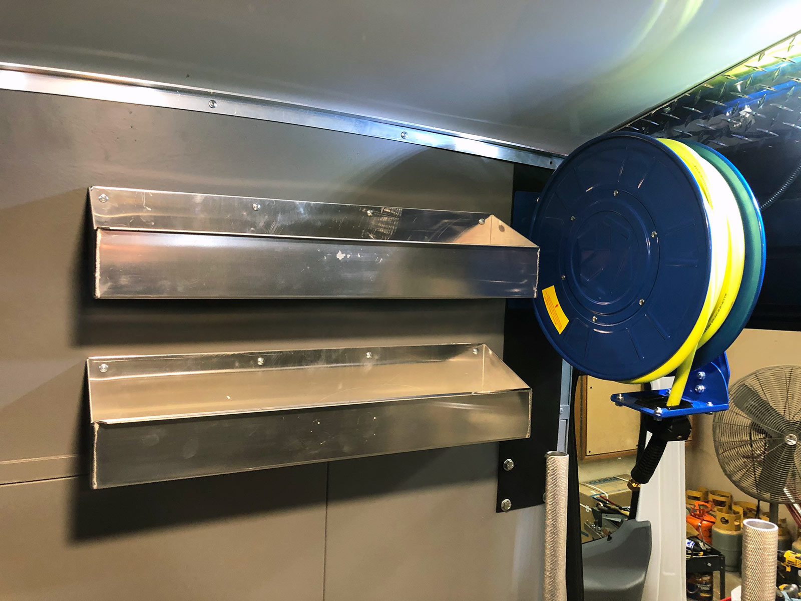 MOBILE TIRE TRUCKS| BUSH SPECIALTY VEHICLES